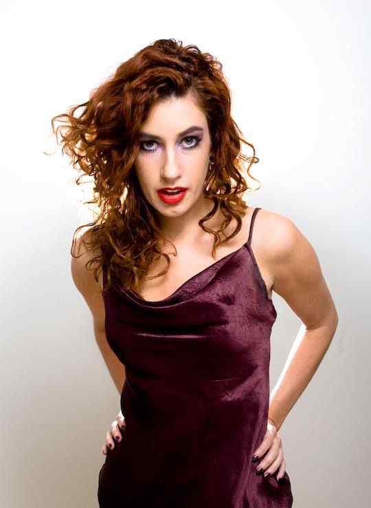 Talking With the Dead: 13 Questions with Victoria De Mare – Horror Society