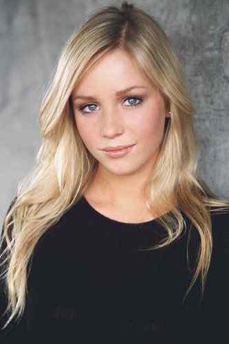 Tara Holt - Horror Society