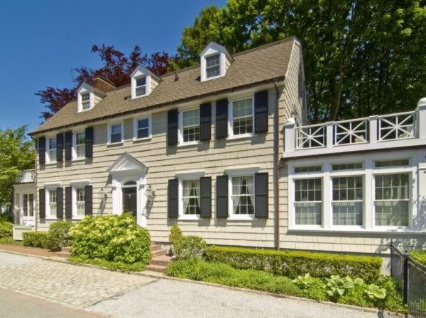 Take A Look Inside The Real Amityville Horror House! – Horror Society