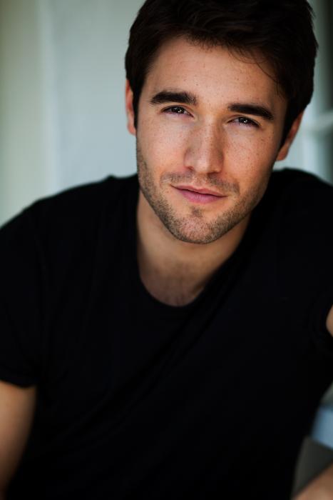 ‘Revenge’s’ Josh Bowman Tapped to Play Jack the Ripper in New Pilot for ...